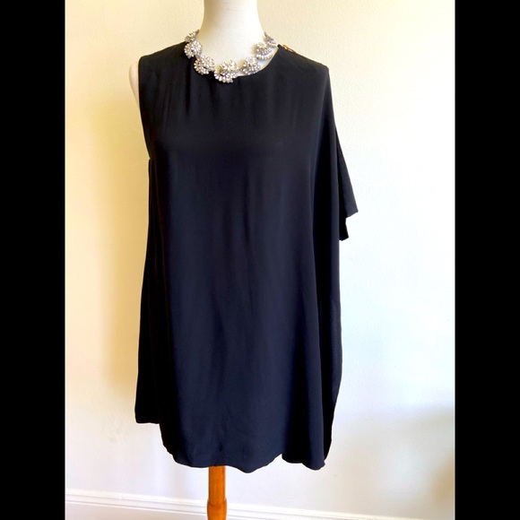 French Connection | Dresses | Nwt French Connection Black Dress Perfect ...